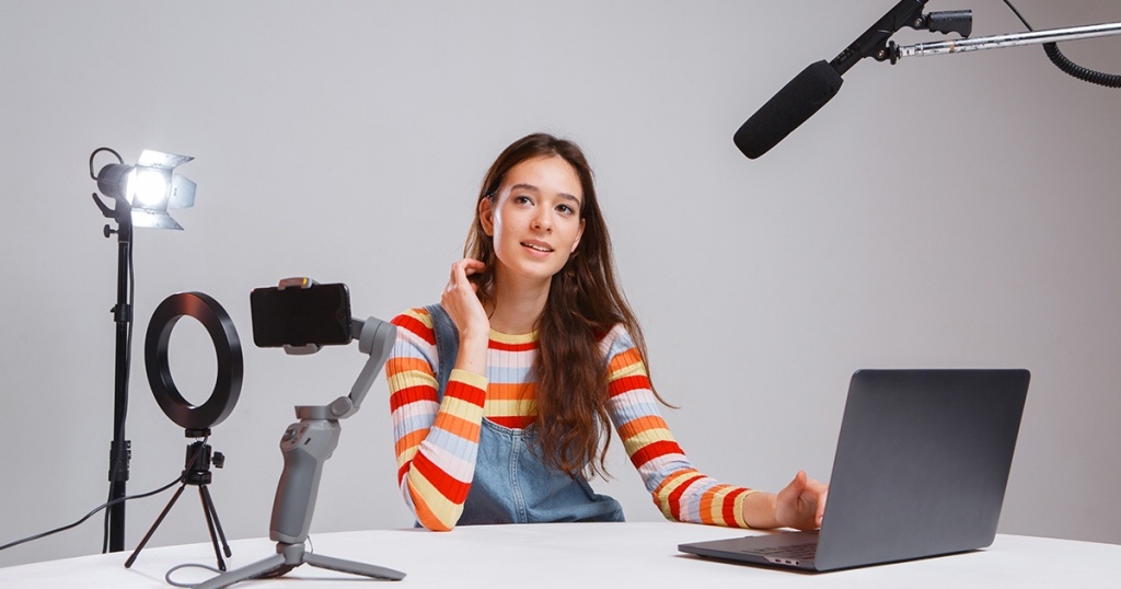 10 Cara Jitu Menjadi Content Creator Bagi Pemula, Wajib Coba! - Meta Mata Blog